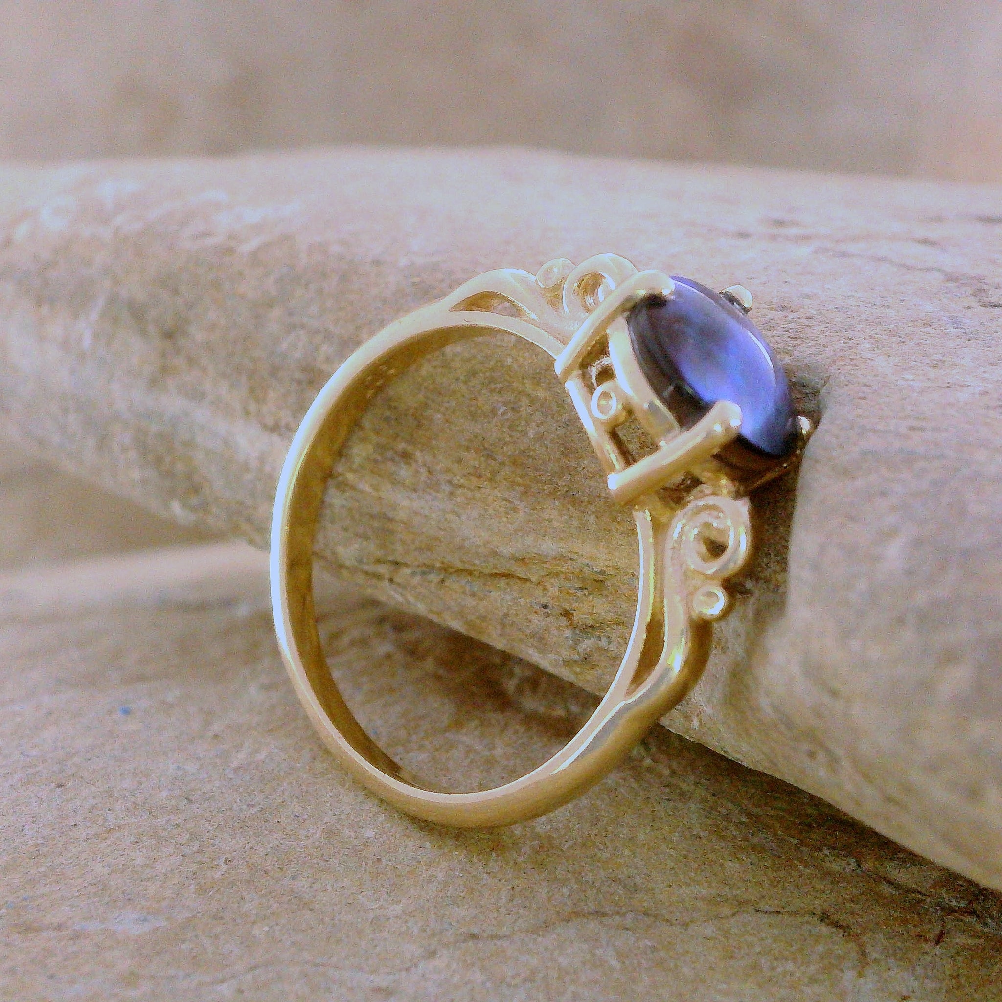 Pearl Heart Of The Koru Ring - 9ct Yellow Gold – Arapawa